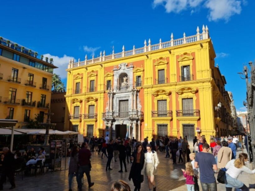 Audioguide City Walk Malaga for cruises (German & English) - The Experience: Pros and Cons