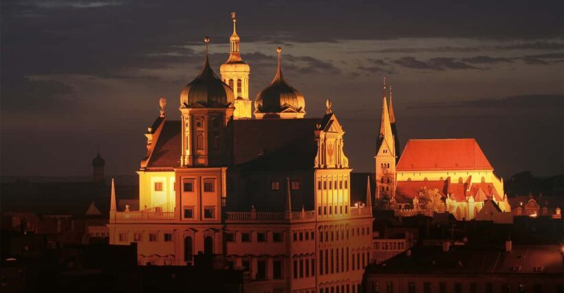 Augsburg: Illuminated Guided Evening Walking Tour - An Enchanting Nighttime Perspective of Augsburg