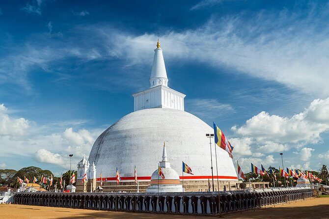 Aukana & Ancient Kingdom Anuradhapura Day Tour From Kandy - Authenticity and Guide Insight