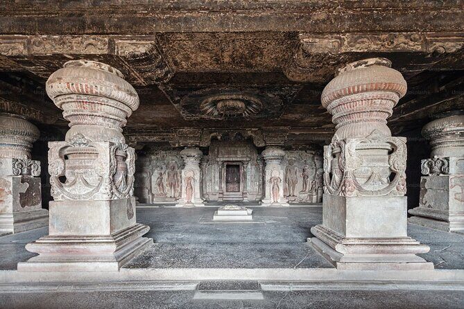 Aurangabad Ajanta & Ellora Caves Same Day Tour - How the Experience Feels in Practice