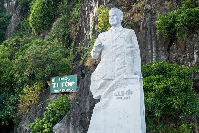 Aurora Cruise 3 Days 2 Nights Discovering Halong Bay from Hanoi - Detailed Review: What Makes This Tour Stand Out
