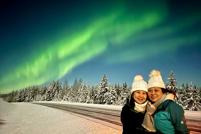 Aurora Hunting Pro Tour Guaranteed View- Unlimited Time & Mileage - What to Expect on Your Northern Lights Adventure