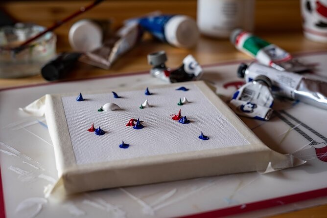 Aurora painting workshop - The Itinerary: A Gentle, Artistic Dive into Lapland Culture