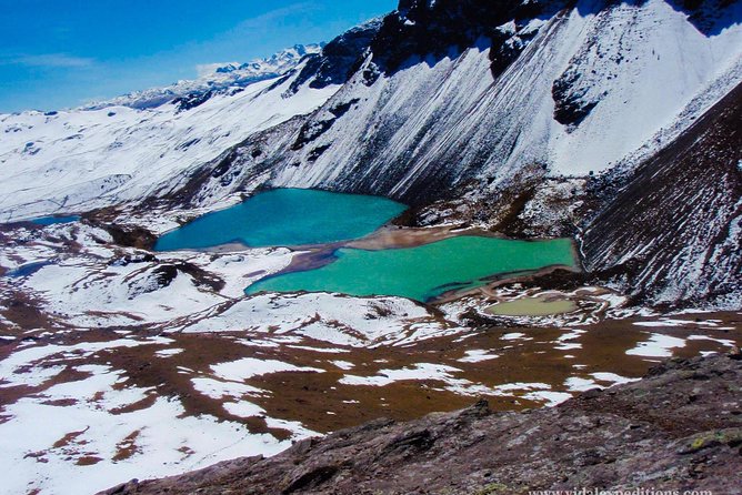 Ausangate Trek 5 Days - Discovering the Qampa Pampa Landscape