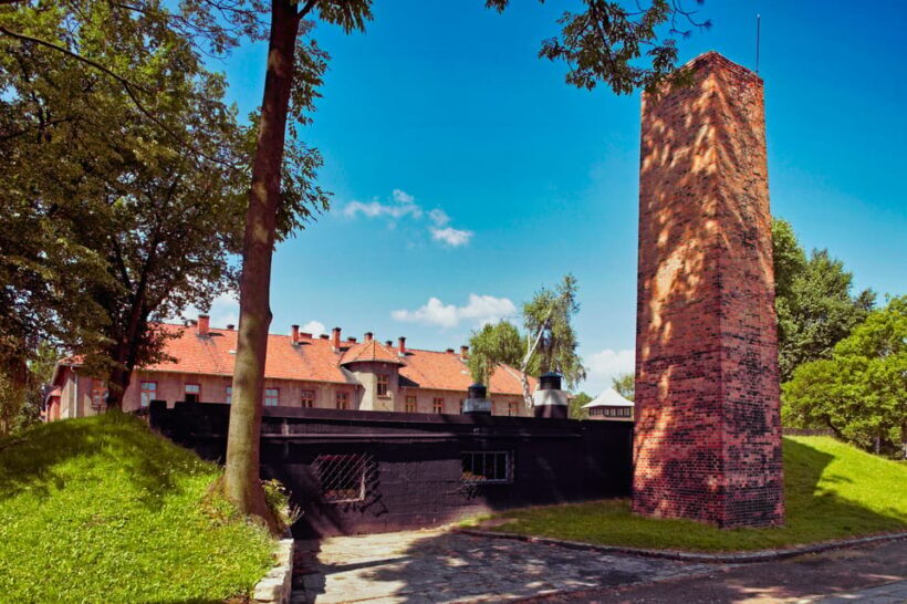 Auschwitz-Birkenau: Guided Tour with Fast Track Ticket - Final Thoughts