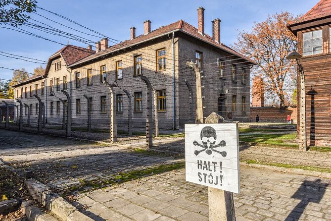 Auschwitz-Birkenau & Salt Mine Day tour - What to Expect at Each Stop