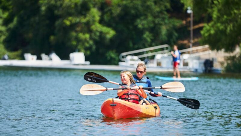 Austin: Congress Avenue Sunset Bat Kayaking Tour - Paddling Along Lady Bird Lake