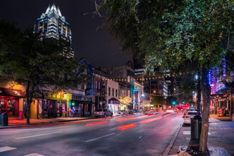 Austin: Downtown Live Music Pub Crawl - Authenticity and Entertainment