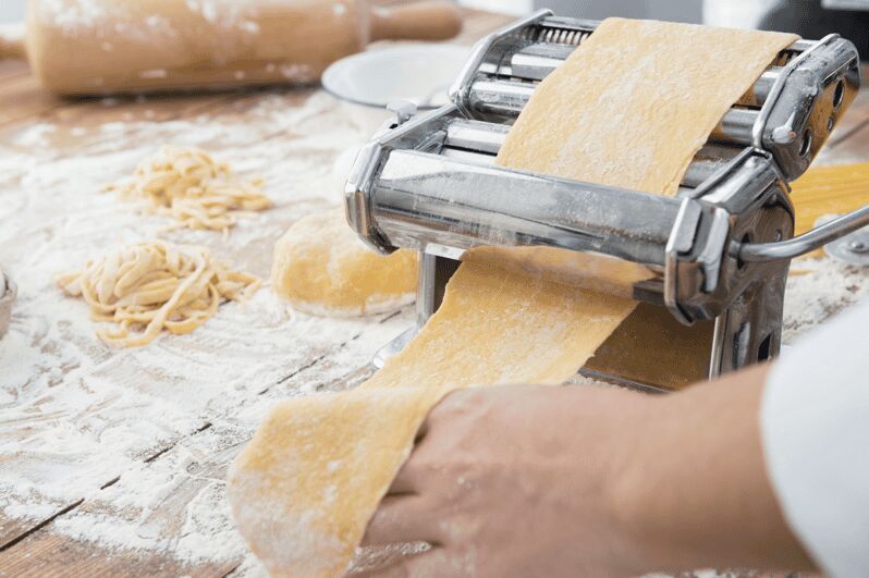 Austin: Master the Art of Colossal Shrimp Alfredo Pasta - What This Cooking Class Offers