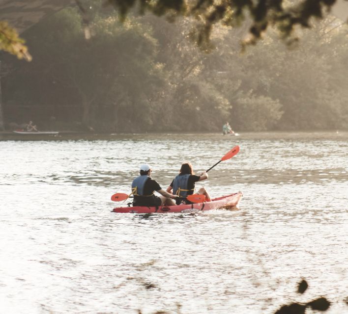 Austin: Single or Double Kayak Rental - Navigating the Waterways