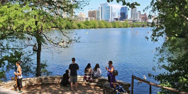 Austin: Small Group Taco Tasting Foodie Walking Tour - What the Tour Offers: Food, Landmarks, and Local Flavor