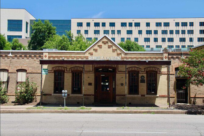 Austins Haunted Ghost and Murder Tour - In-Depth Review of the Austin Haunted Ghost and Murder Tour