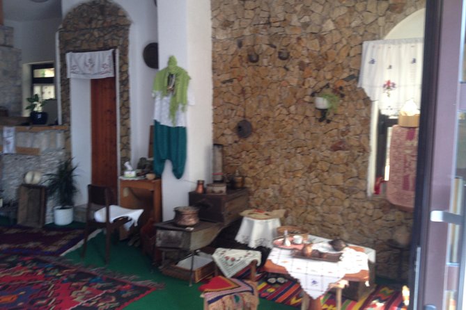 Authentic Antique Museum Home - The Value of Prebooking