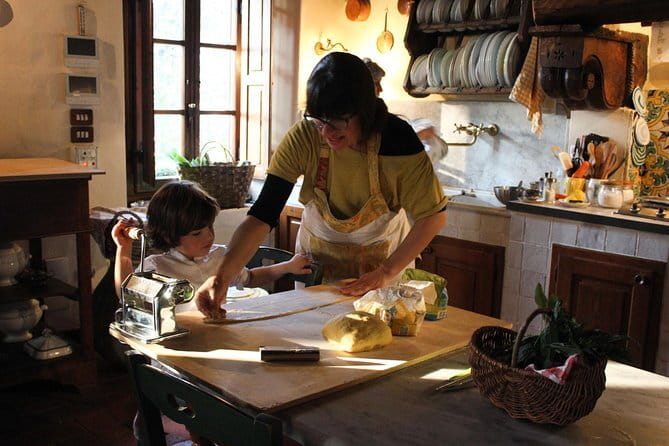 Authentic Florence Cooking Class at Costanza's 1839 Family Estate - Key Points