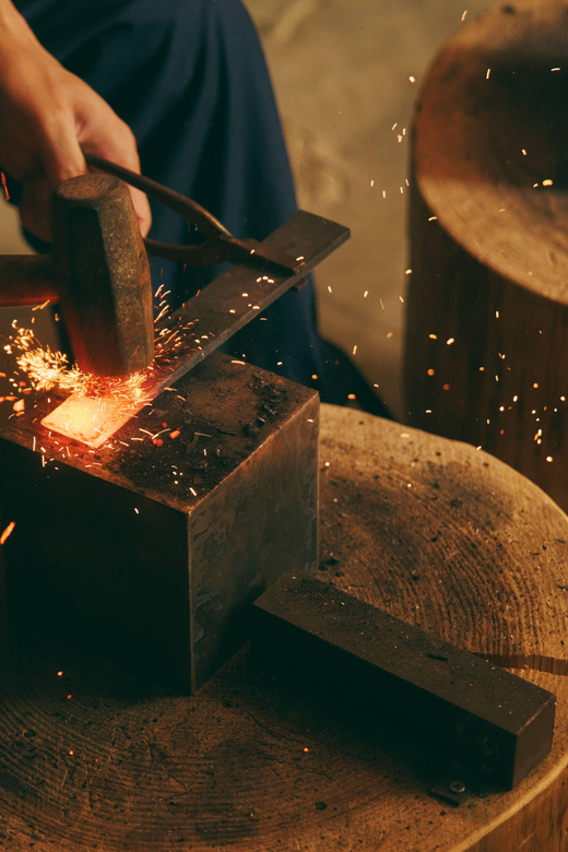 Authentic Knife Making Experience at a Blacksmith in Kyoto - Key Points