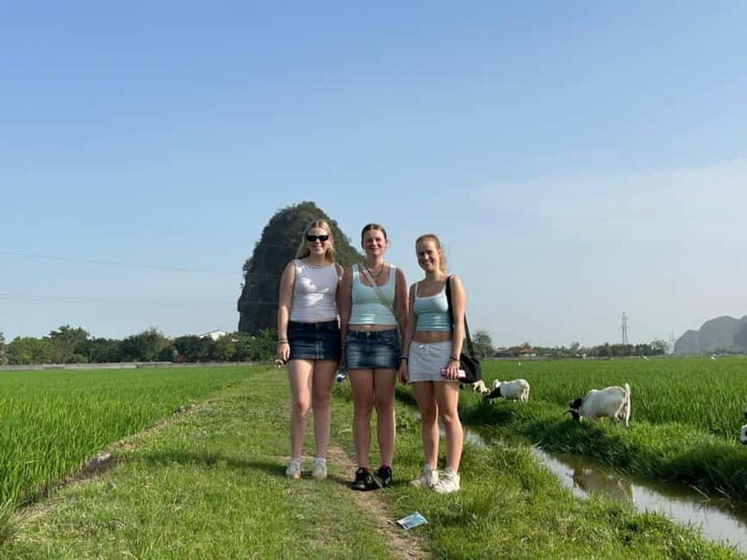 Authentic Ninh Binh Jeep Tour : Sightseeing, Culture, Foods - Food and Refreshments at Hidden Gem Cafe