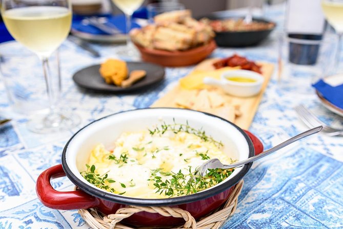 Authentic Portuguese Cooking Class and Dinner in a Lisbon Home - Key Points