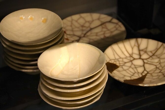 Authentic Pure Gold Kintsugi Workshop With Master Taku in Tokyo - Practicing Kintsugi at Home