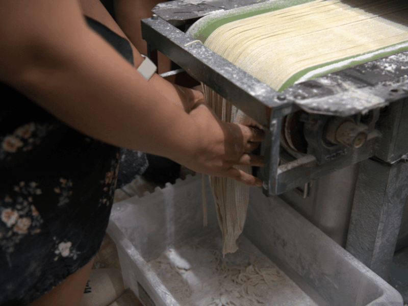 Authentic Ramen Experience Class With Michelin Chef - Crafting the Perfect Ramen Broth