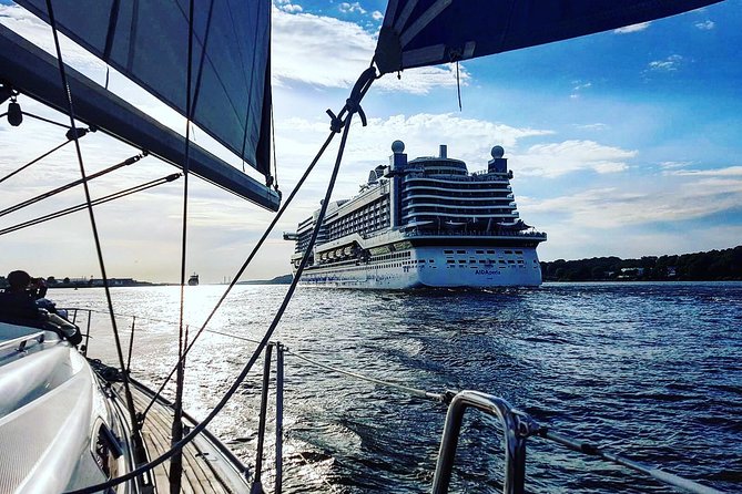 Authentic Sailingtrip to the Gates of Hamburg From Wedel - Onboard Experience and Commentary