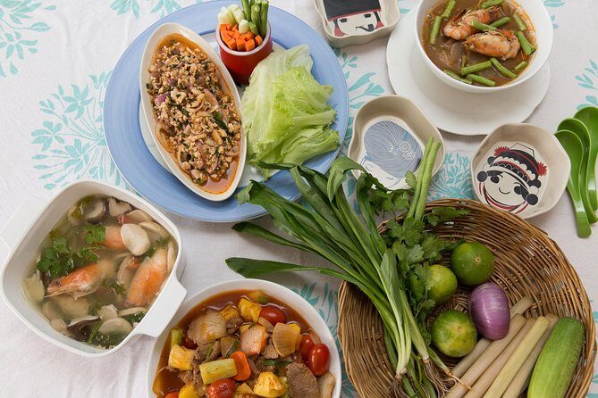 Authentic Thai Cooking Class in Bangkok with Apple & Family - Authentic Thai Cooking Class in Bangkok with Apple & Family