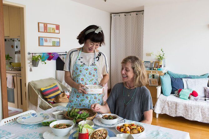 Authentic Thai Cooking Class in Bangkok with Apple & Family - Authenticity and Value: What Travelers Say