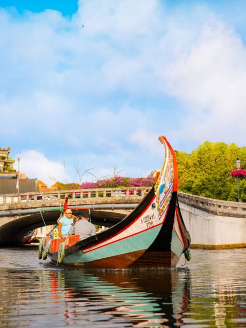Aveiro: Scenic Guided Boat Tour - A Close Look at the Aveiro Canal Experience