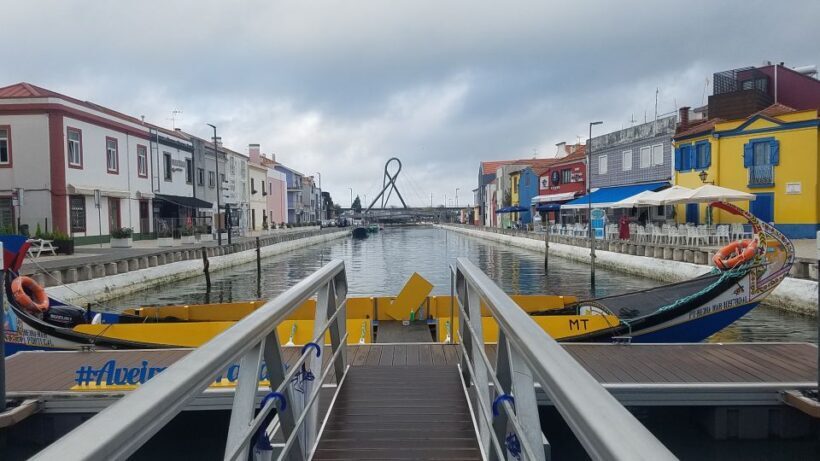 Aveiro: Stories, Canals, and Azulejos Guided Walking Tour - Canals, Boats, and the Traditional Ria