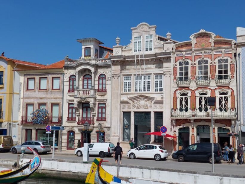 Aveiro: Stories, Canals, and Azulejos Guided Walking Tour - Ending at São Gonçalinho Church