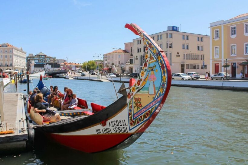 Aveiro: Traditional Moliceiro Boat Tour - Exploring Aveiro by Water: A Detailed Look