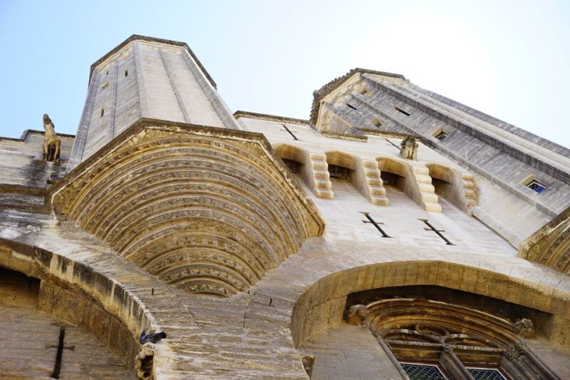 Avignon: Private Walking Tour  Discover History & Heritage - Key Points