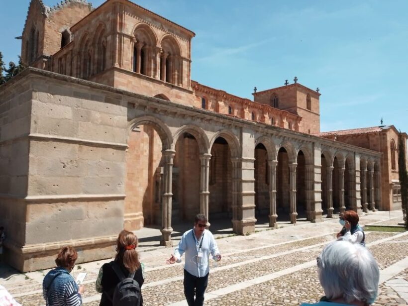 Ávila: Tour Privado Casco Histórico y Basílica San Vicente - Key Points