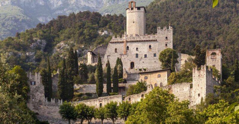 Avio: Avio Castle Entry Ticket - What is Avio Castle?