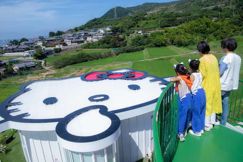 Awaji Hello Kitty Apple Land Admission Ticket - A Deep Dive into the Hello Kitty Apple Land Experience