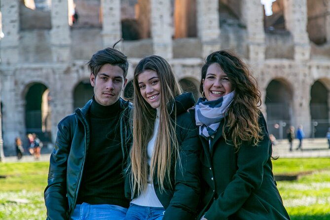Award-Winning Colosseum and Roman Forum Tour With Local Guide - Discovering the Roman Forum