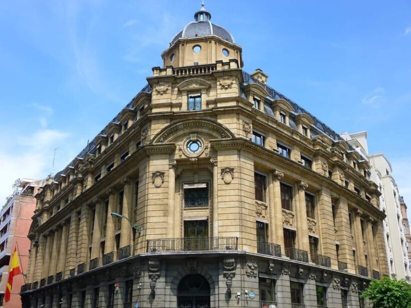 Awesome Bilbao  Private Family Walking Tour - An Overview of the Bilbao Private Family Walking Tour