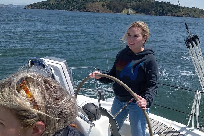 Awesome San Francisco Bay Private Sailing Adventure via Sausalito - Discovering San Francisco Bay from the Water