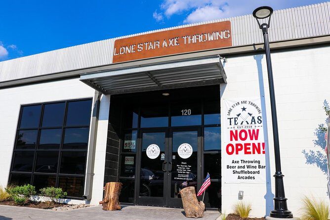 Axe Throwing - Practical Tips for Visitors