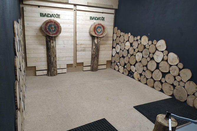 Axe Throwing In Bad Axe Krakow - The Experience Itself: Fun, Skill, and Competition