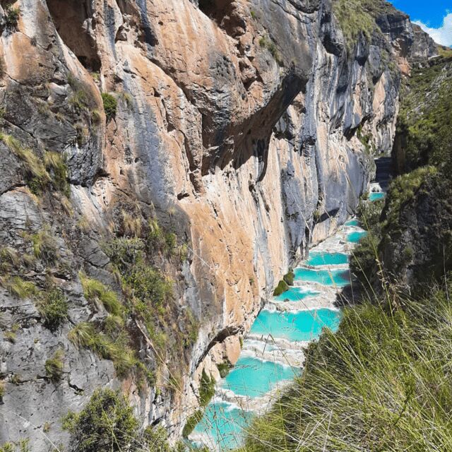 Ayacucho: Full Day Aguas Turquesas Millpu - Transportation and Group Dynamics