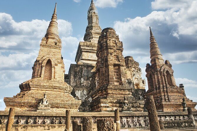 Ayutthaya Landmark Tour for Floating Market & Famous Temples - Considering the Value