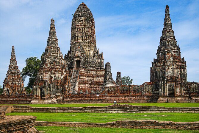 Ayutthaya Landmark Tour for Floating Market & Famous Temples - FAQs