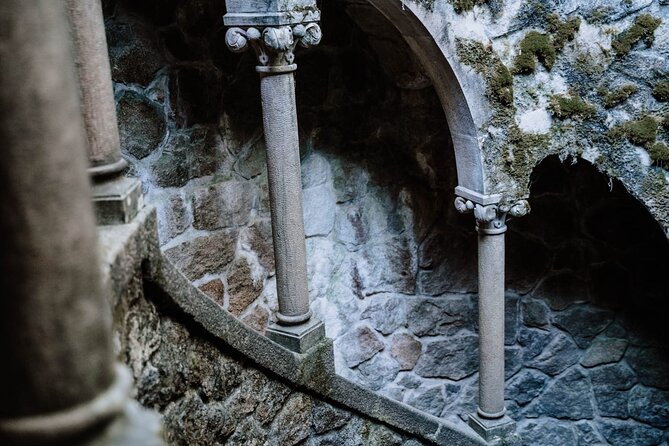 Azenhas Do Mar, Pena Palace, Regaleira Garden, and Moors Castle. - Personalized Tours: A Unique Experience