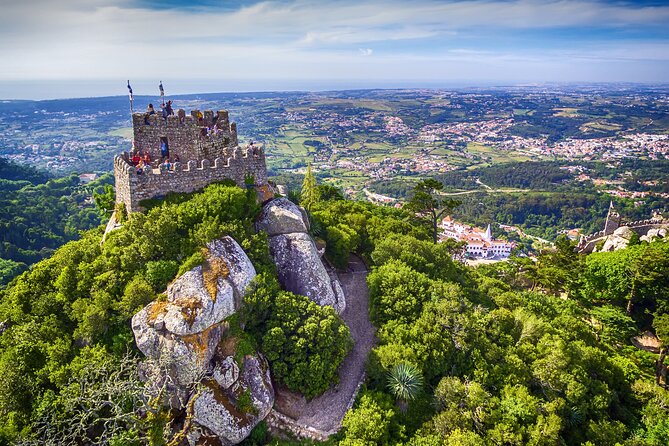 Azenhas Do Mar, Pena Palace, Regaleira Garden, and Moors Castle. - Transportation and Accessibility Features