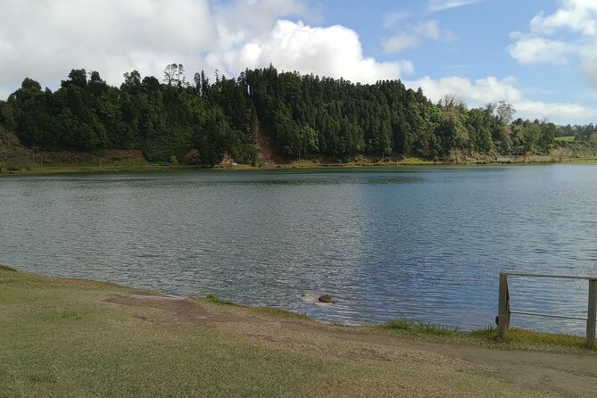 Azores: 1 Day Private Tour Furnas Volcanic Activity & Hot Springs - Miradouro Pico do Fero: Panoramic Crater Views