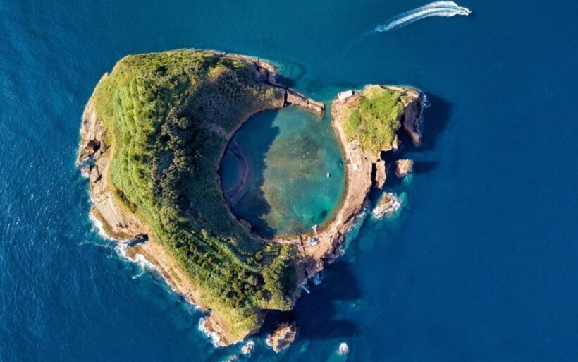 Azores: Private tour to All São Miguel island with lunch - Key Points