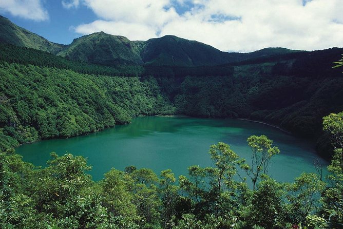 Azores Sete Cidades Green and Blue Lakes - Private Tour - Highlights of Sao Miguel Island