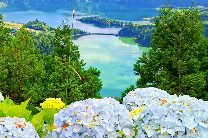 Azores: Shore Excursion Sete Cidades - Blue & Green Twin Crater Lakes - Highlights of the Sete Cidades Excursion