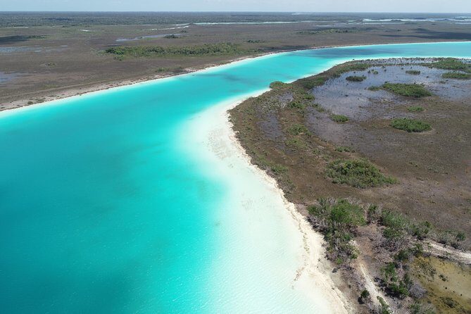 Bacalar Deluxe - Dining and Relaxation