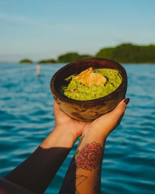 Bacalar Lagoon Sailing Tour with Open Bar and Mexican Lunch - The Sum Up
